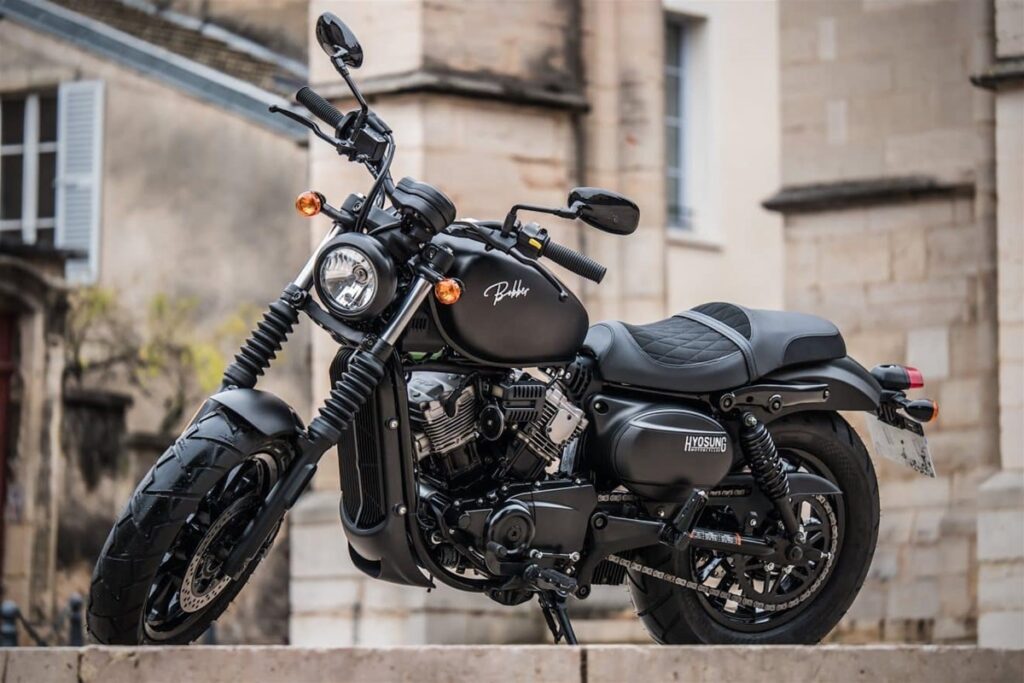 Hyosung Bobber GV125S EVO 2024 - Ficha Técnica, Fotos y Precio