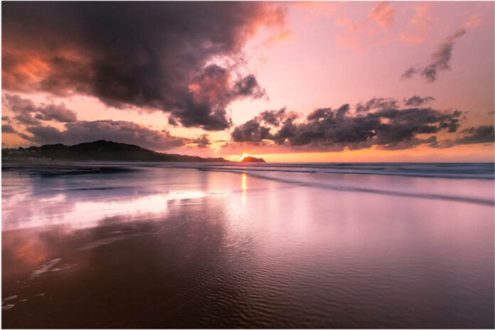 5 lugares donde disfrutar de un atardecer con tu moto