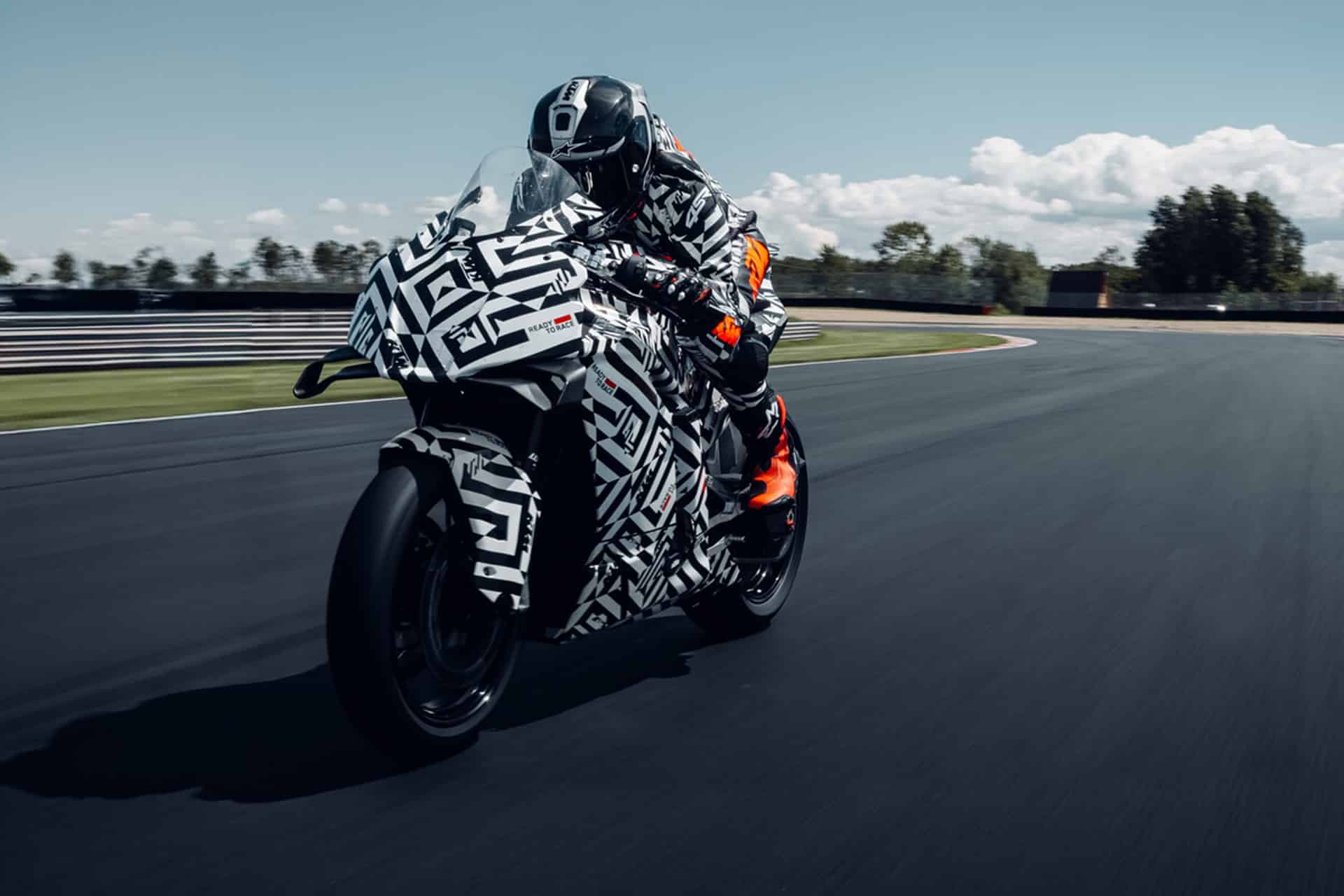 KTM escucha nuestra plegarias y en 2025 llegara la KTM 990 RC R, la ...