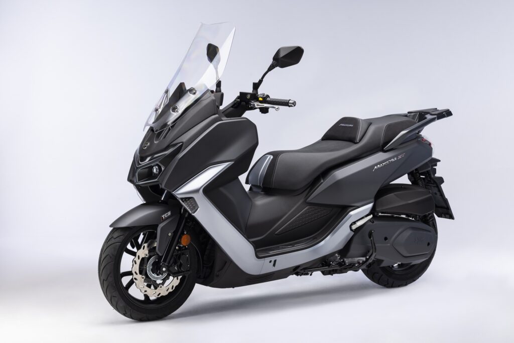 SYM MAXSYM GT 400 2024 - Ficha Técnica, Fotos y Precio