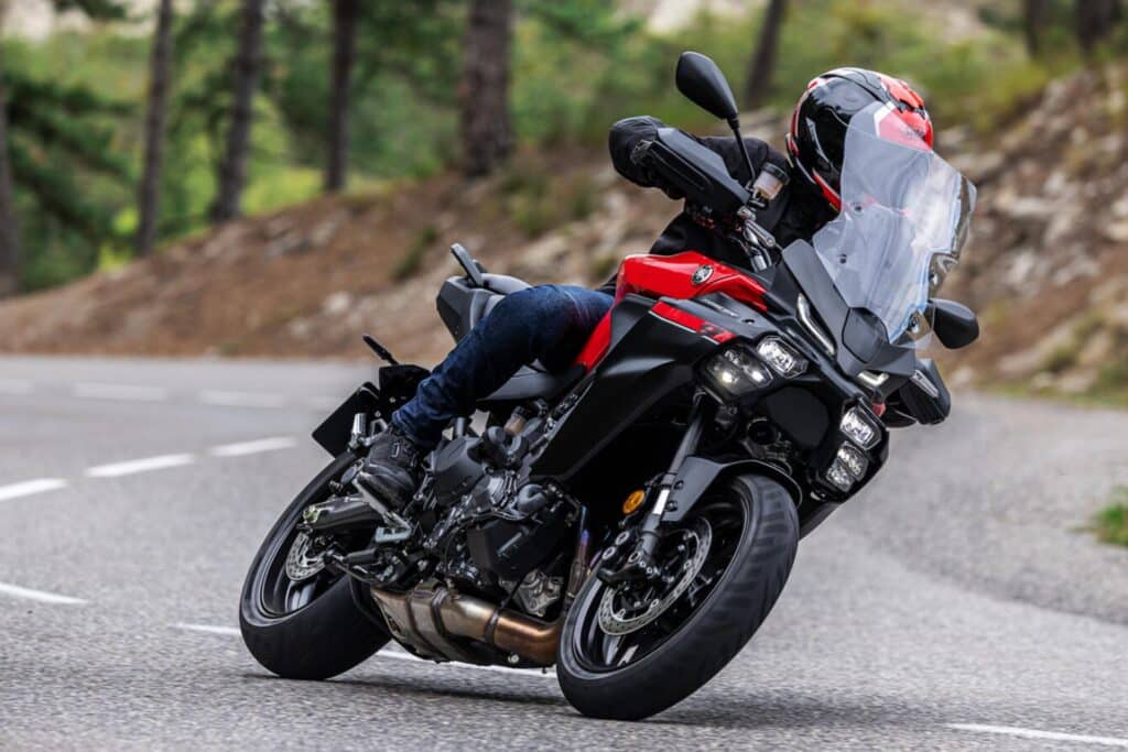 Yamaha Tracer 9 2025 - Ficha Técnica, Fotos y Precio