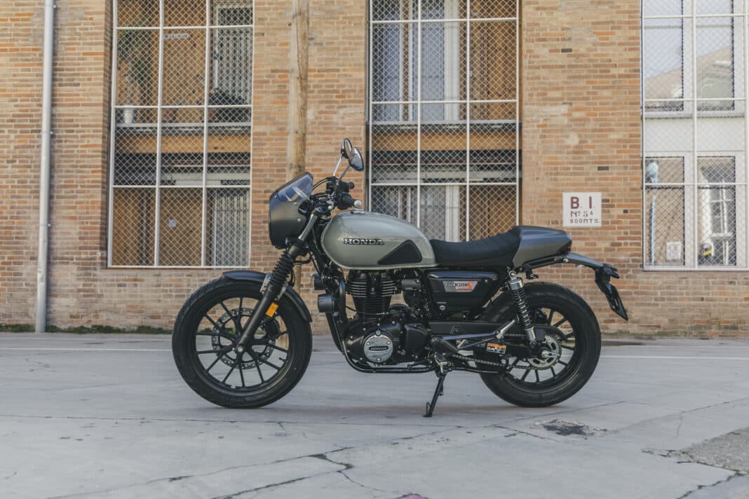 Prueba Honda GB350S – 🏍️ Motociclismo & Rock n Roll 🎸