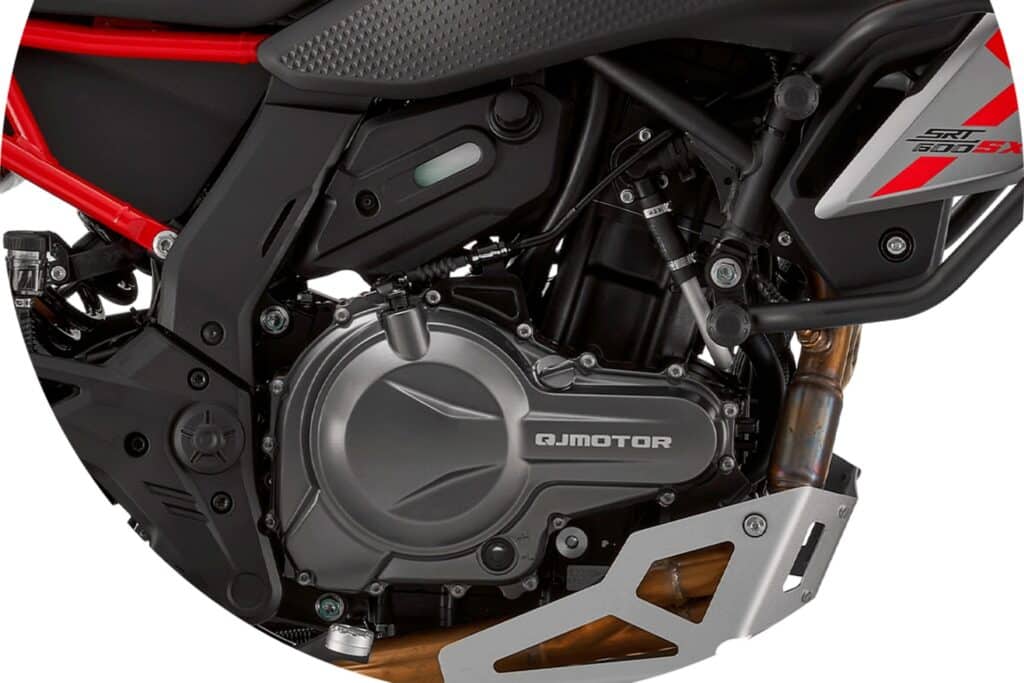 QJ Motor SRT 600 SX 2025 - Ficha Técnica, Fotos y Precio