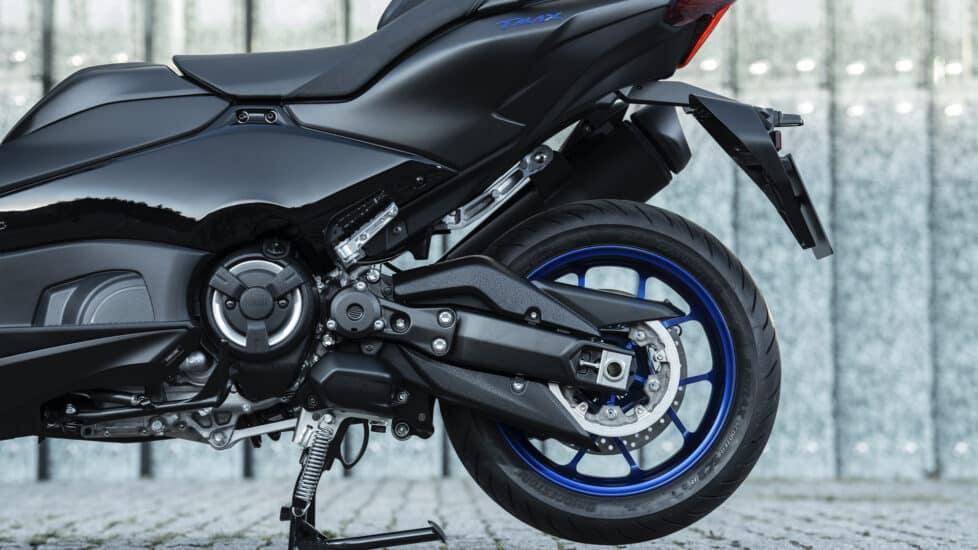 Prueba Yamaha T-Max Tech Max 2025
