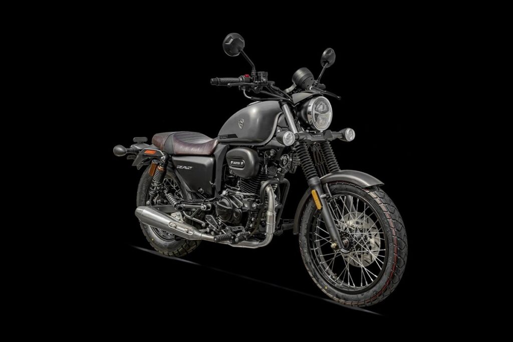 UM Renegade Commando 300 2024 - Ficha Técnica, Fotos y Precio