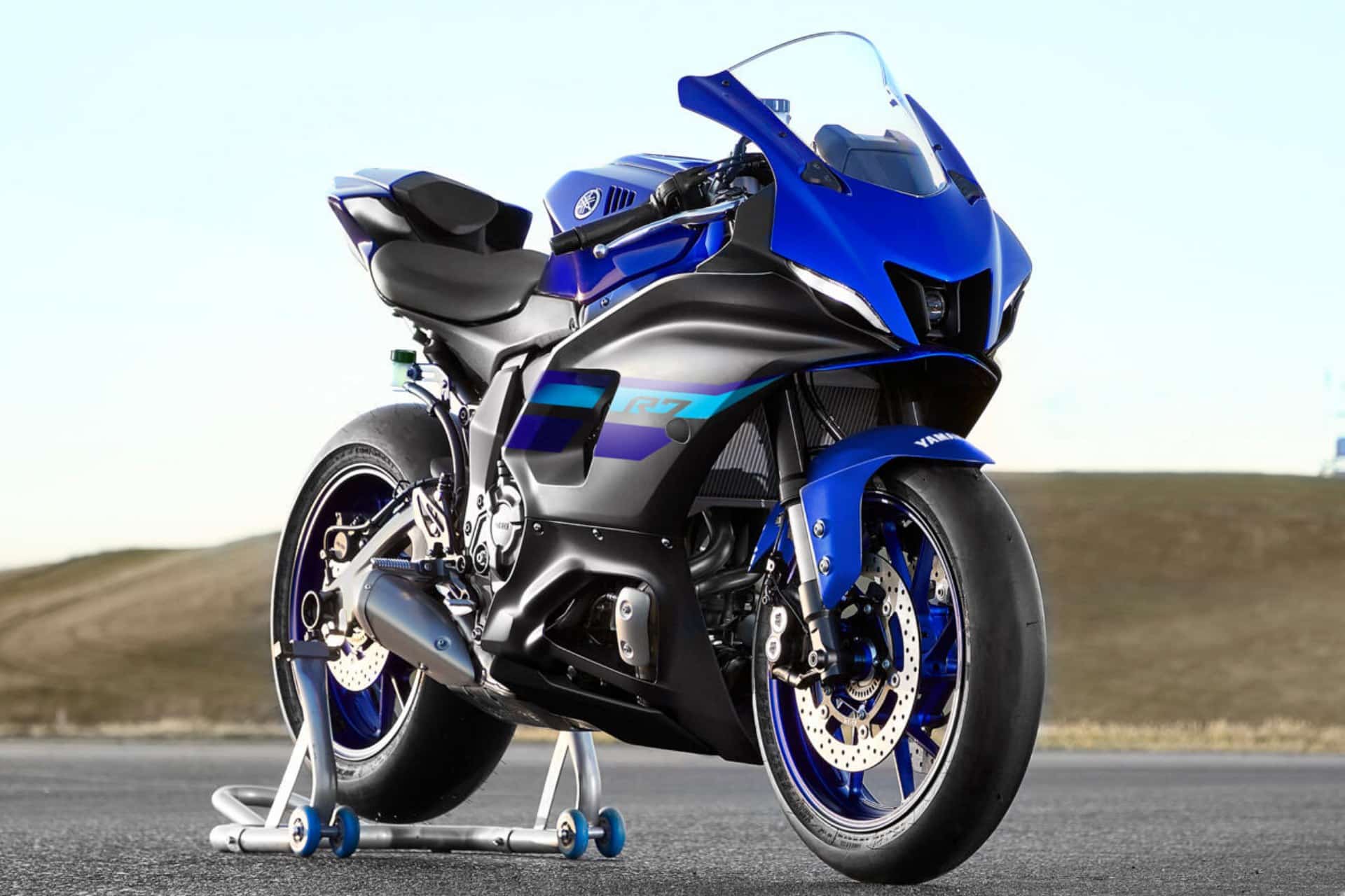 Llega una nueva Yamaha R7 para 2026, y esto es lo que ya os podemos ...