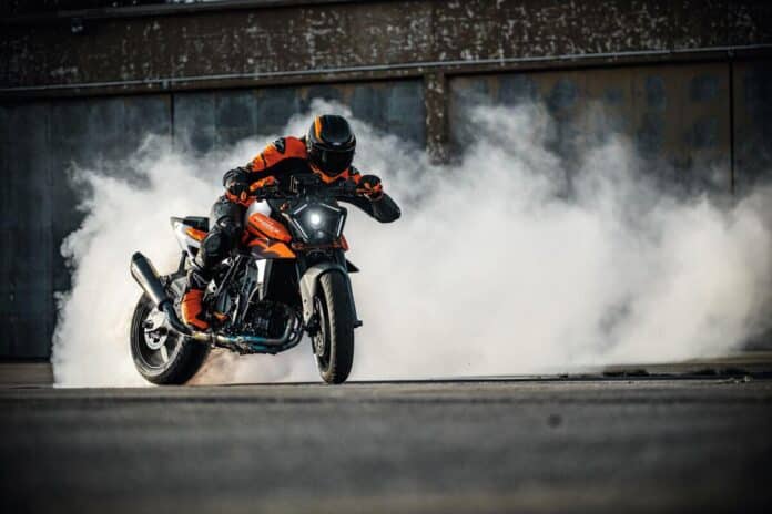 KTM saca su artillería con el Test Tour 2026